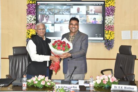 Home | ICAR-Indian Institute Of Oilseeds Research